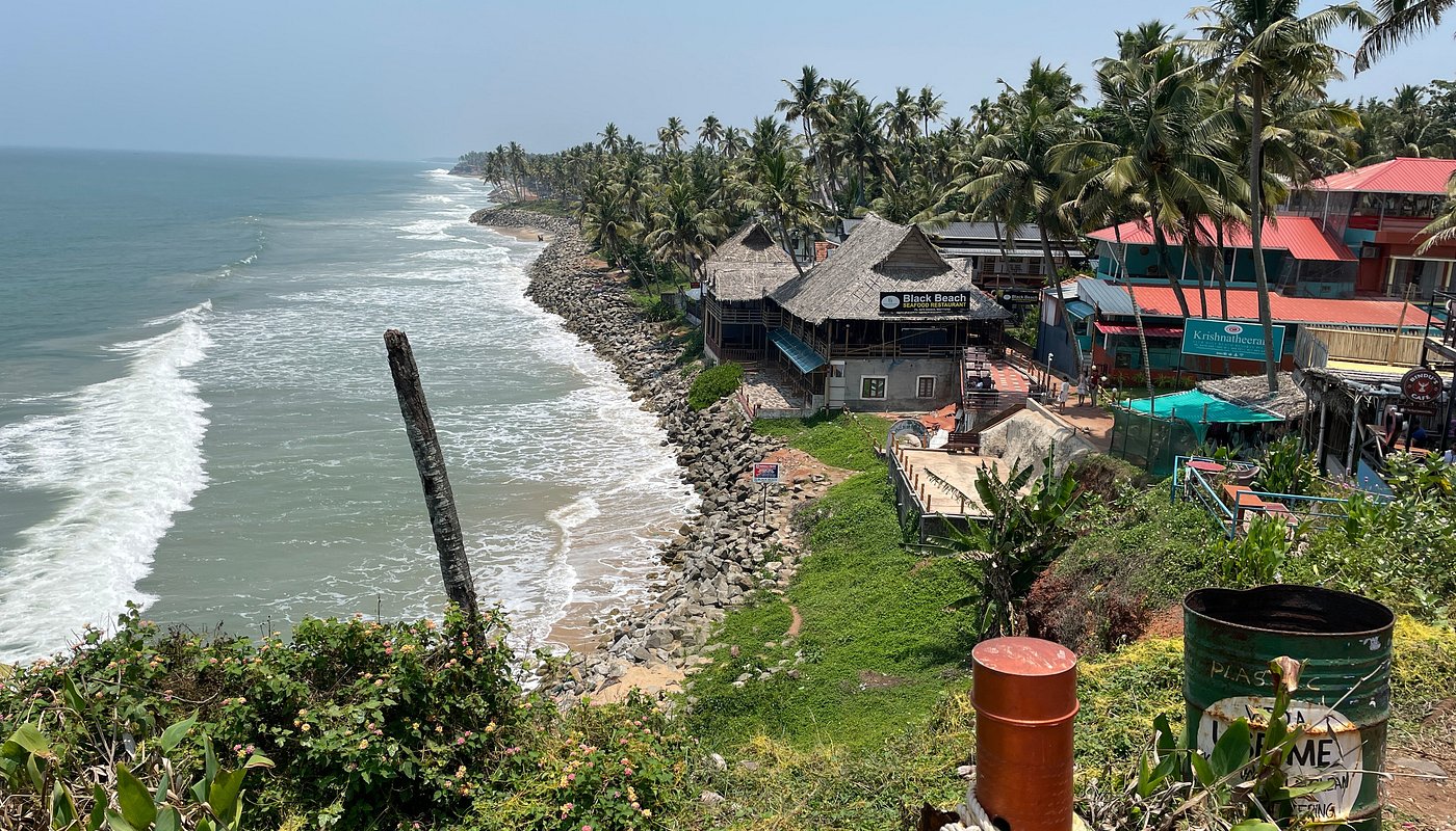 Varkala Cliff, Kerala: A Stunning Coastal Viewpoint