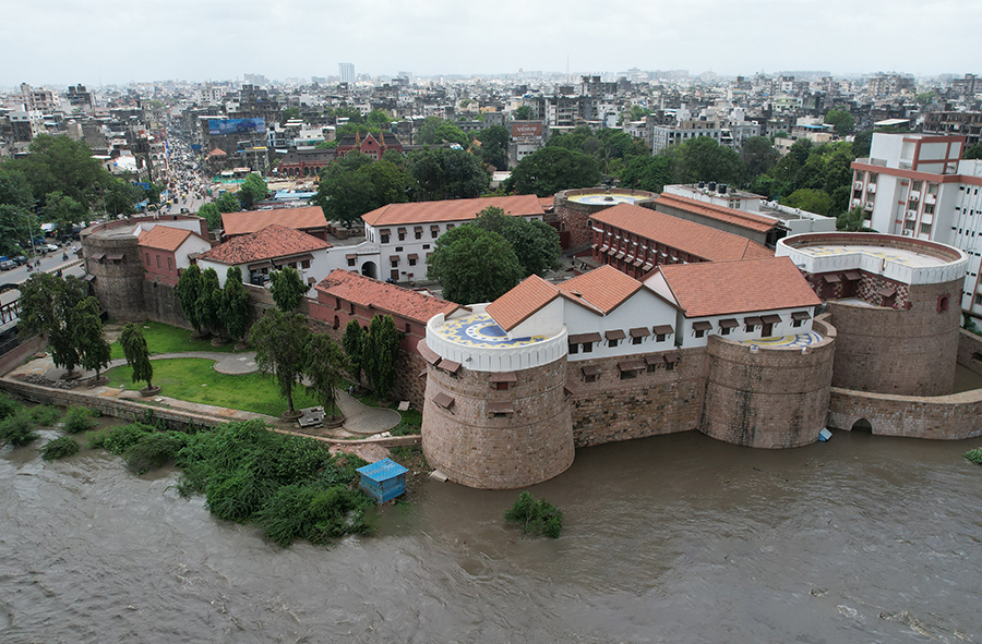 Surat Castle | Historic Fort and Museum in Gujarat