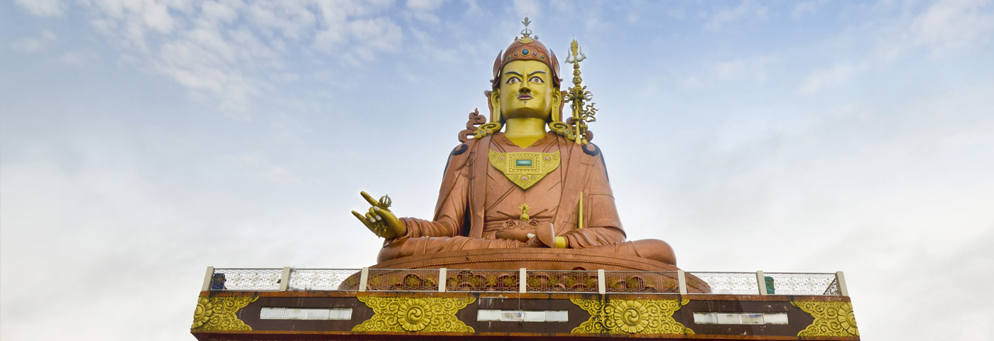 Samdruptse Statue